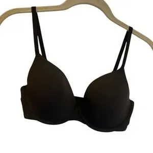 SKIMS | Intimates & Sleepwear | Nwot Skims Bra Onyx Size 32d | Poshmark